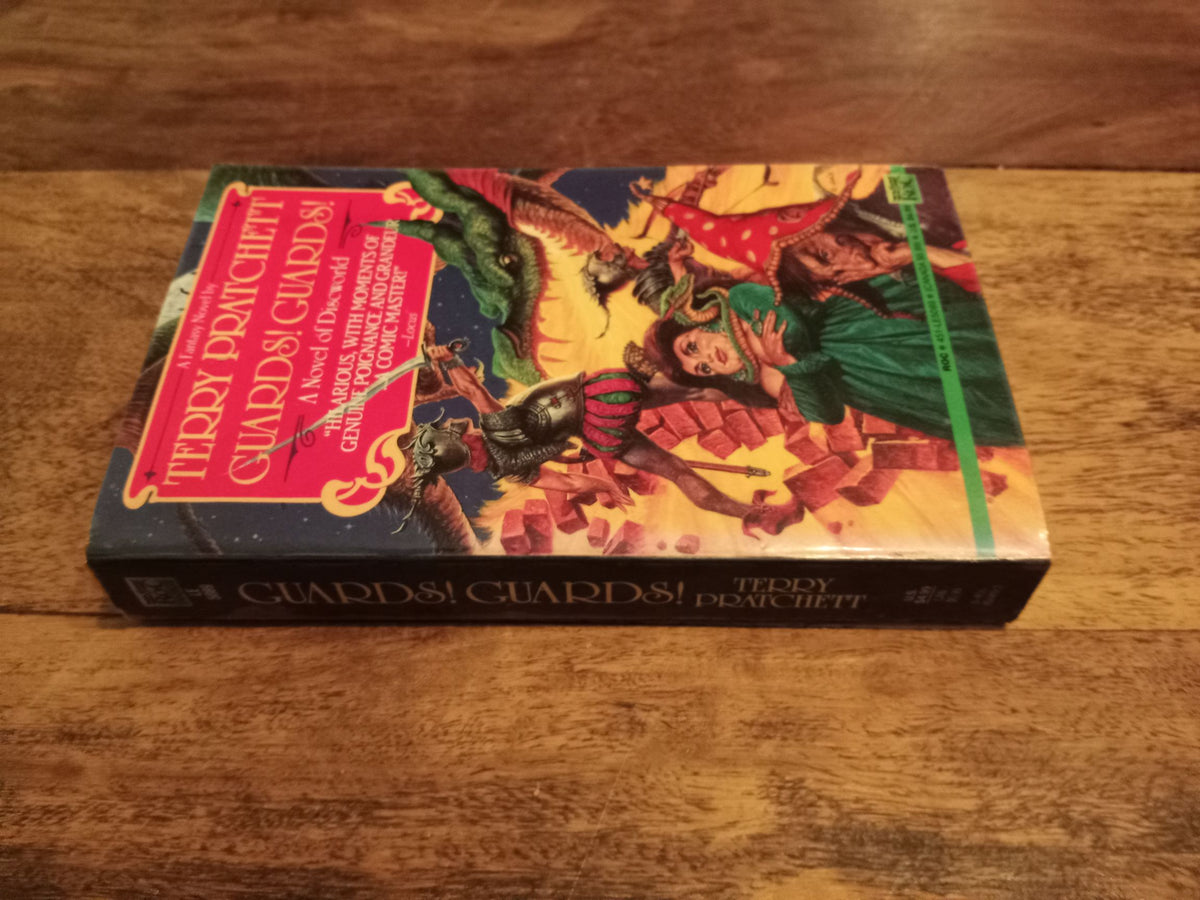 Discworld Guards! Guards! A Discworld Novel #8 Terry Pratchett 1991 ...